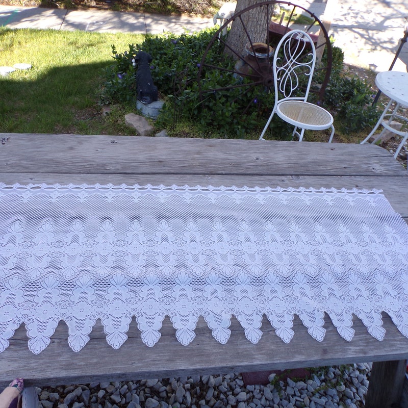 Lace Table Runner - Etsy
