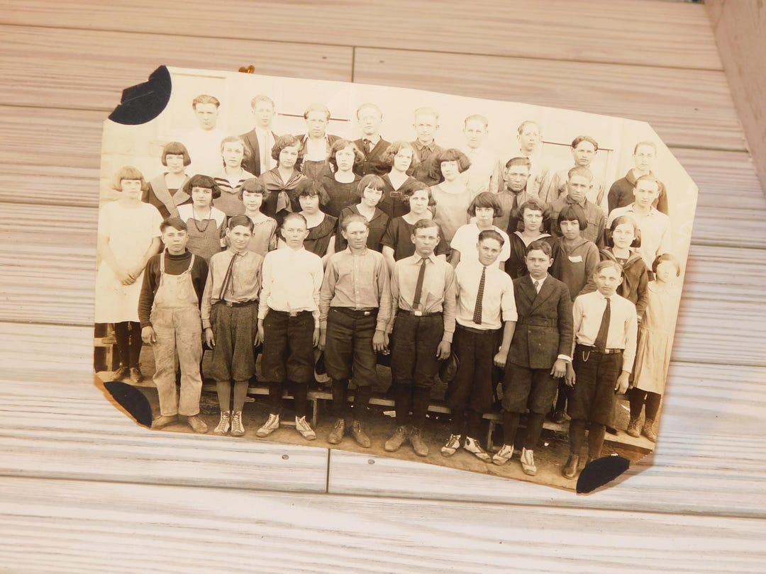 OLD PHOTO Black White School Class Group Photo, Snapshot, Memories ...