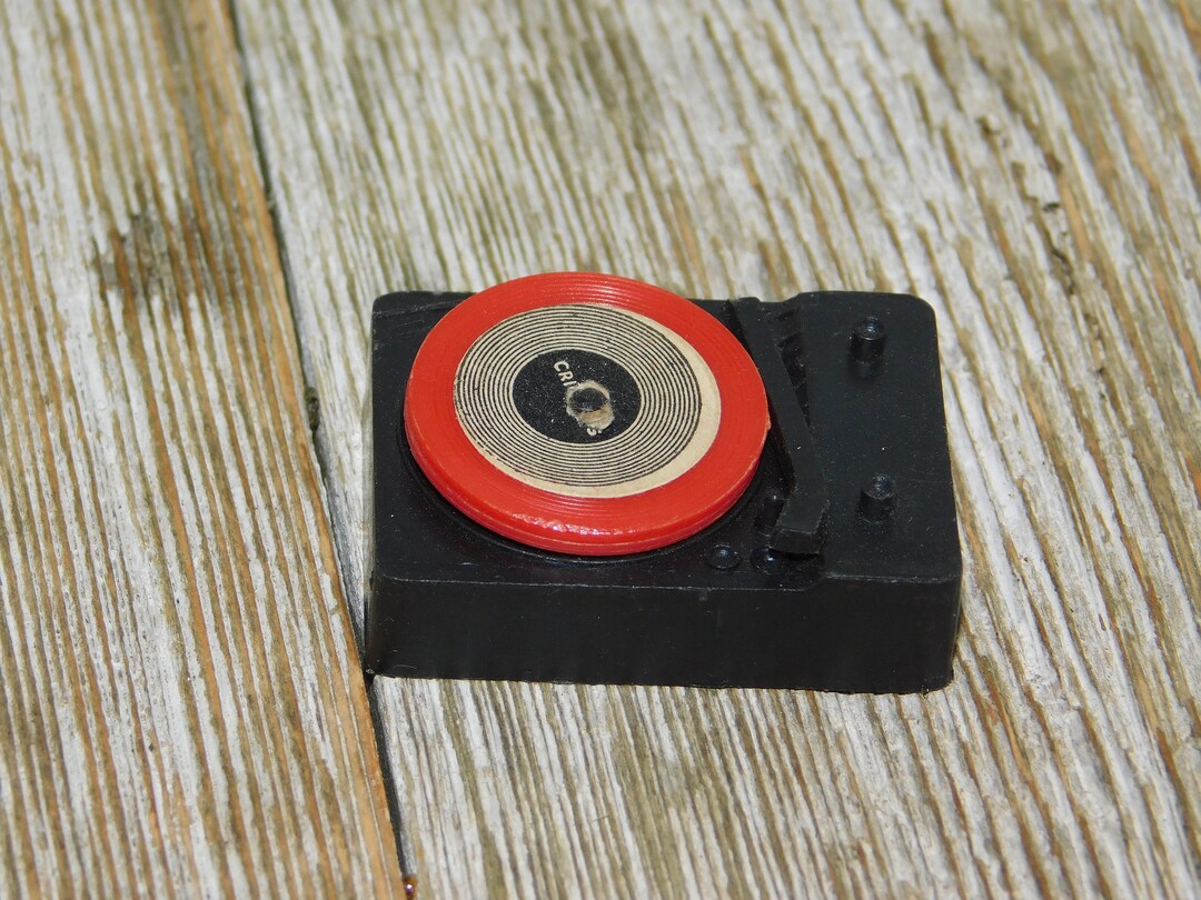 Vintage Fashion Doll Toy Record Player, Red Black Fashion Doll Record ...
