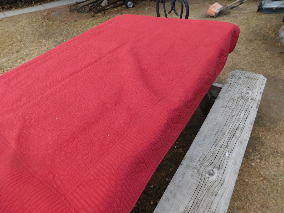 Vtg Small Quilted Red Flower Throw or Blanket Vtg Small Blanket Small ...