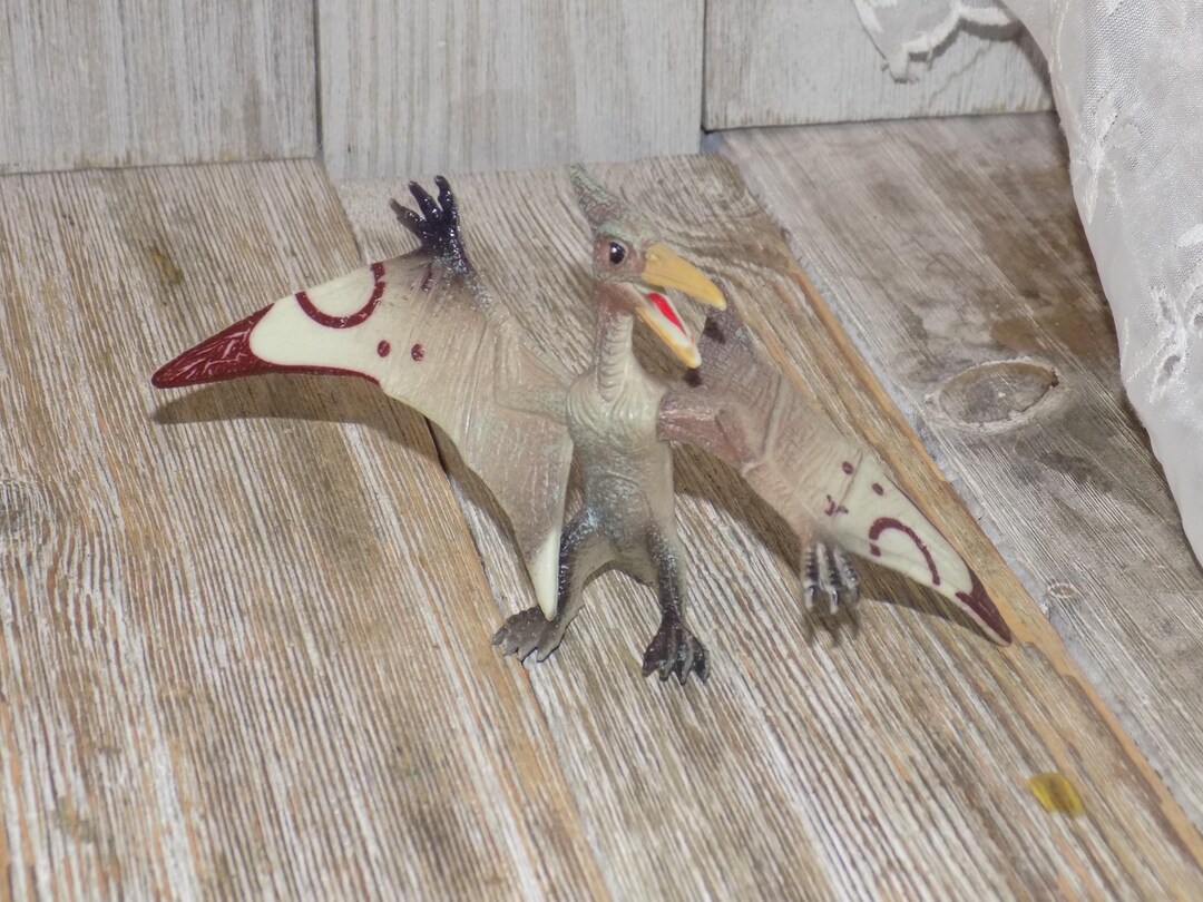 Dinosaur Pterodactyl Toy Realistic, Vintage Plastic Toys Cake Topper ...