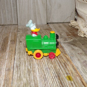Vtg Donald Duck Train, Vtg Toys, Toy Train, Small Train, Donald Duck Green Train, Memories, Gift ...