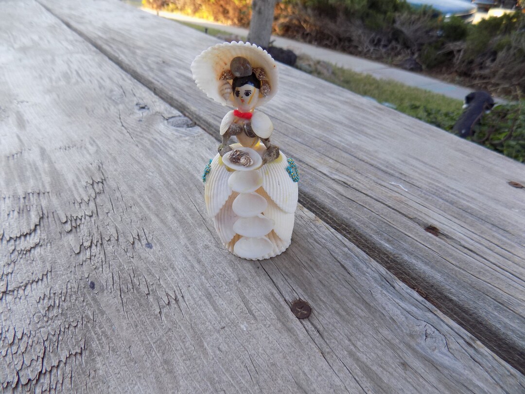 Seashell Lady, Vintage Seashell Art, Nautical Decor, Shells, Cottage ...