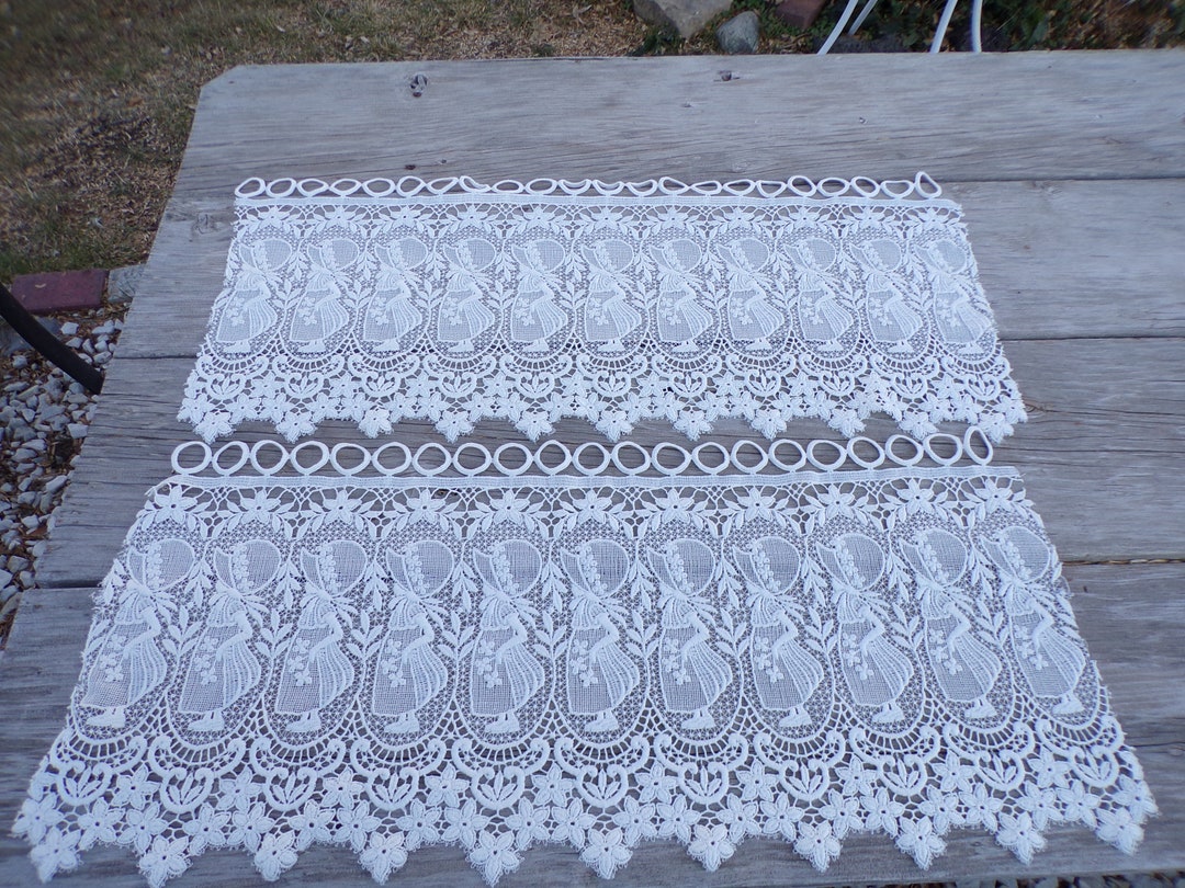 Lace Panel W Bonnet Girls, 2 Panels of Beautiful Lace, for Crafts ...