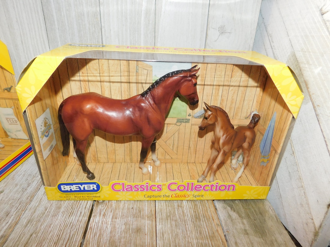 Breyer Classics Collection Blood Bay Warmblood & Liver Chestnut Foal ...