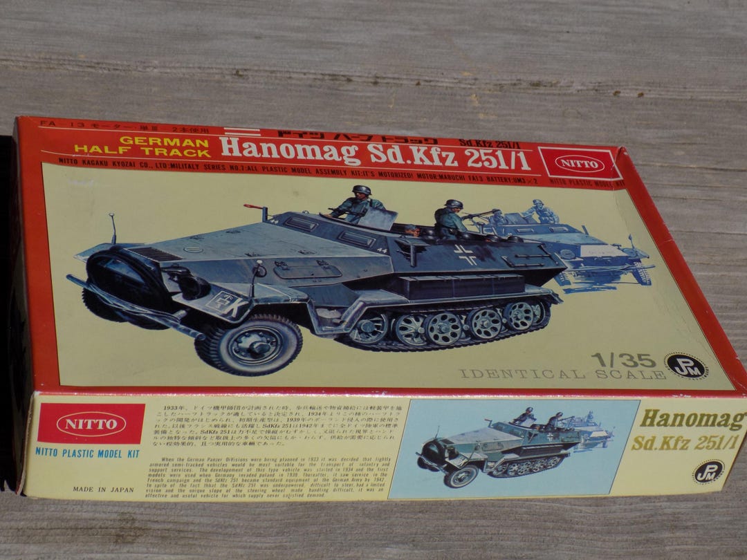 German Half Track Hanomag Sd. Kfz 251 Nitto 1/35 Scale, Model Kit ...