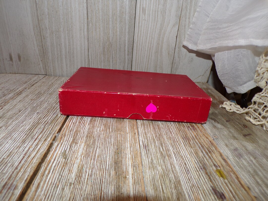 Vtg Empty Red Box, Small Red Box, Cardboard Gift Box, EMPTY BOX ...