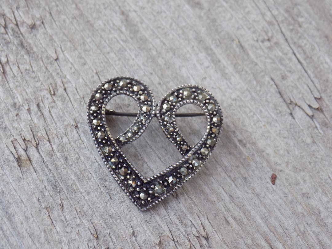 Heart Pin Heart Brooch, Small Heart Pin, Granny Chic Vintage Jewelry ...