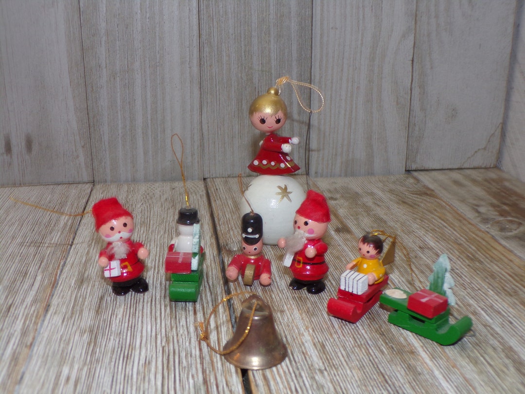 Wooden Little Figures, Small Wood Figures, Vintage Home Decor, Winter ...
