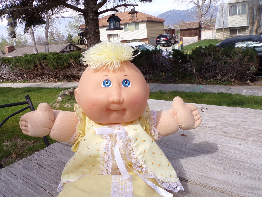 Cabbage Patch Kid Doll 1982 Cabbage Patch Doll Signed Cabbage Patch Xavier Roberts Cloth Body ...