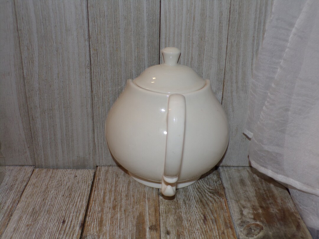Vtg Teapot Jar Wall Decor, Storage, Kitchen Decor, White Teapot ...