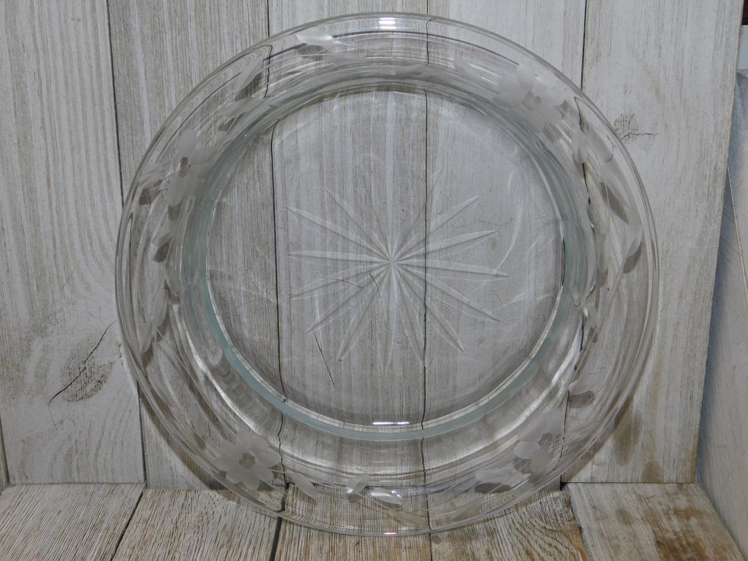 Vintage Embossed Flower Clear Pie Dish, Round Embossed Dish, Glass Dish ...