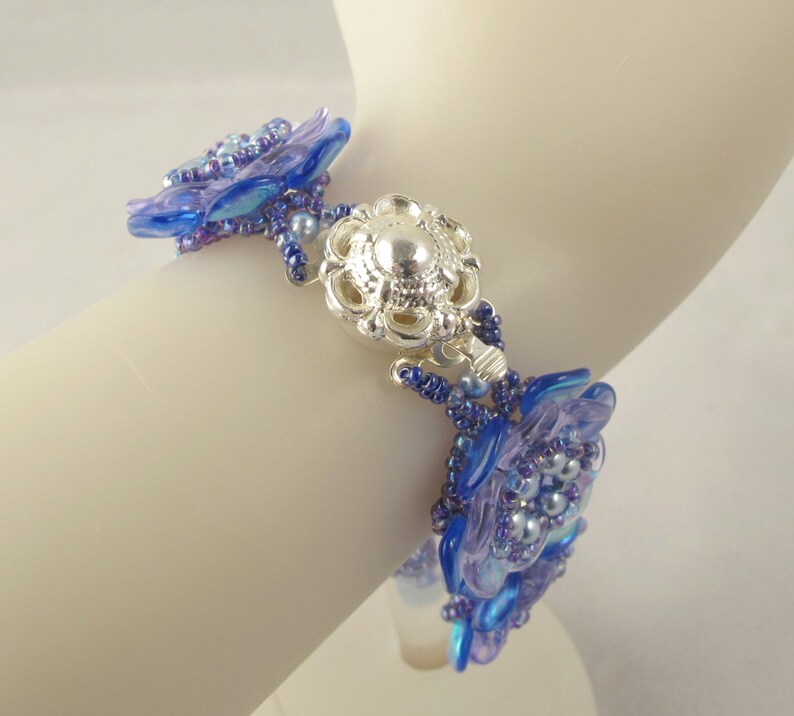 Blue Posies Bracelet - Etsy