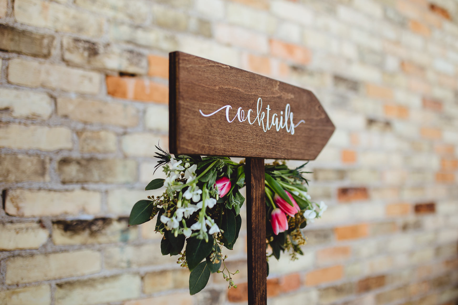 Cocktails Wedding Directional Arrow Sign, Drinks Rustic Woodland ...
