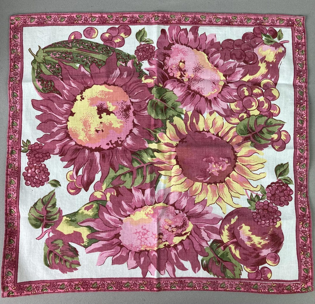 Vintage Dinner Napkins, Set of 6 Napkins, With Sunflowers, Grapes and ...