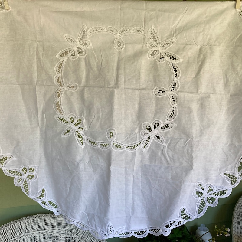 Round Table Topper - Etsy