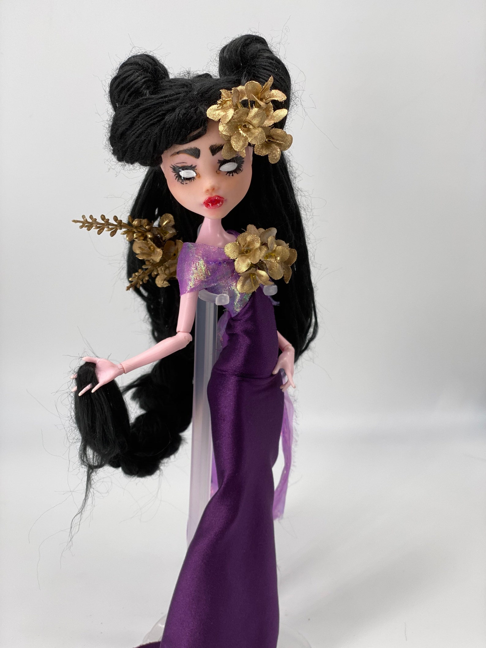 Mab Queen of the Winter Fey OOAK MH Draculaura repaint | Etsy