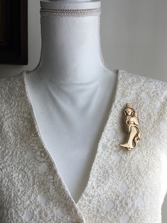 Vintage Alva Museum Replica Brooch Asian Dancer Chine… - Gem