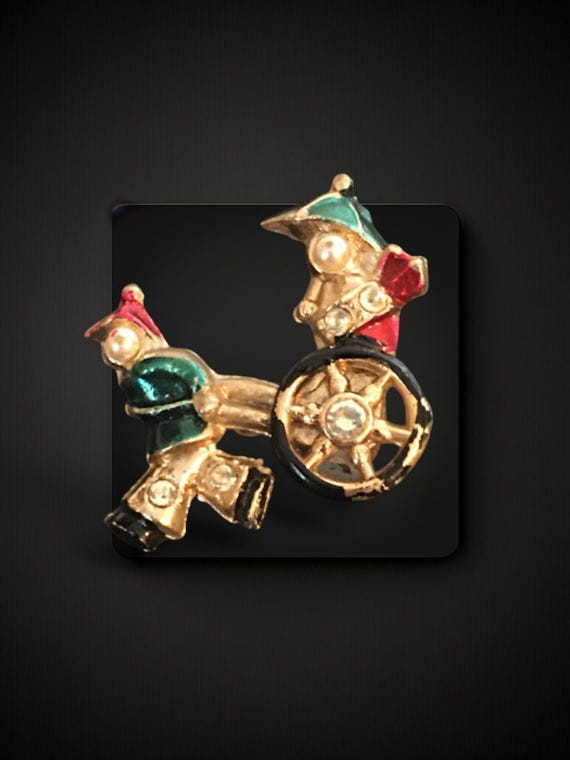 Vintage Chinese Rickshaw Pin: Gold Tone, Enamel & Rhi… - Gem