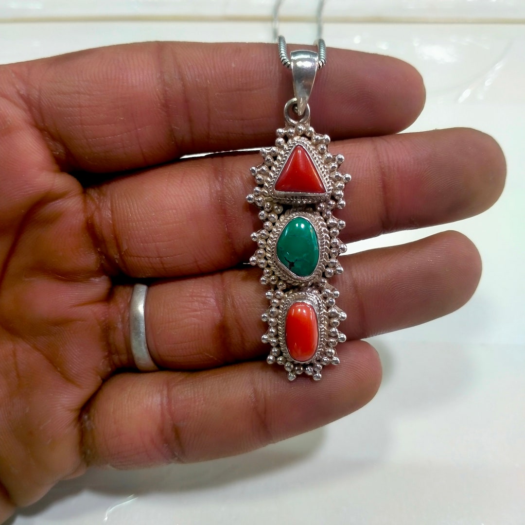 Colgante de racimo de coral rojo natural y turquesa tibetana Colgante ...