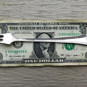 Vintage Gee Esco Gastonbury Silver Plate Pearl Short Pickle Olive Fork ...