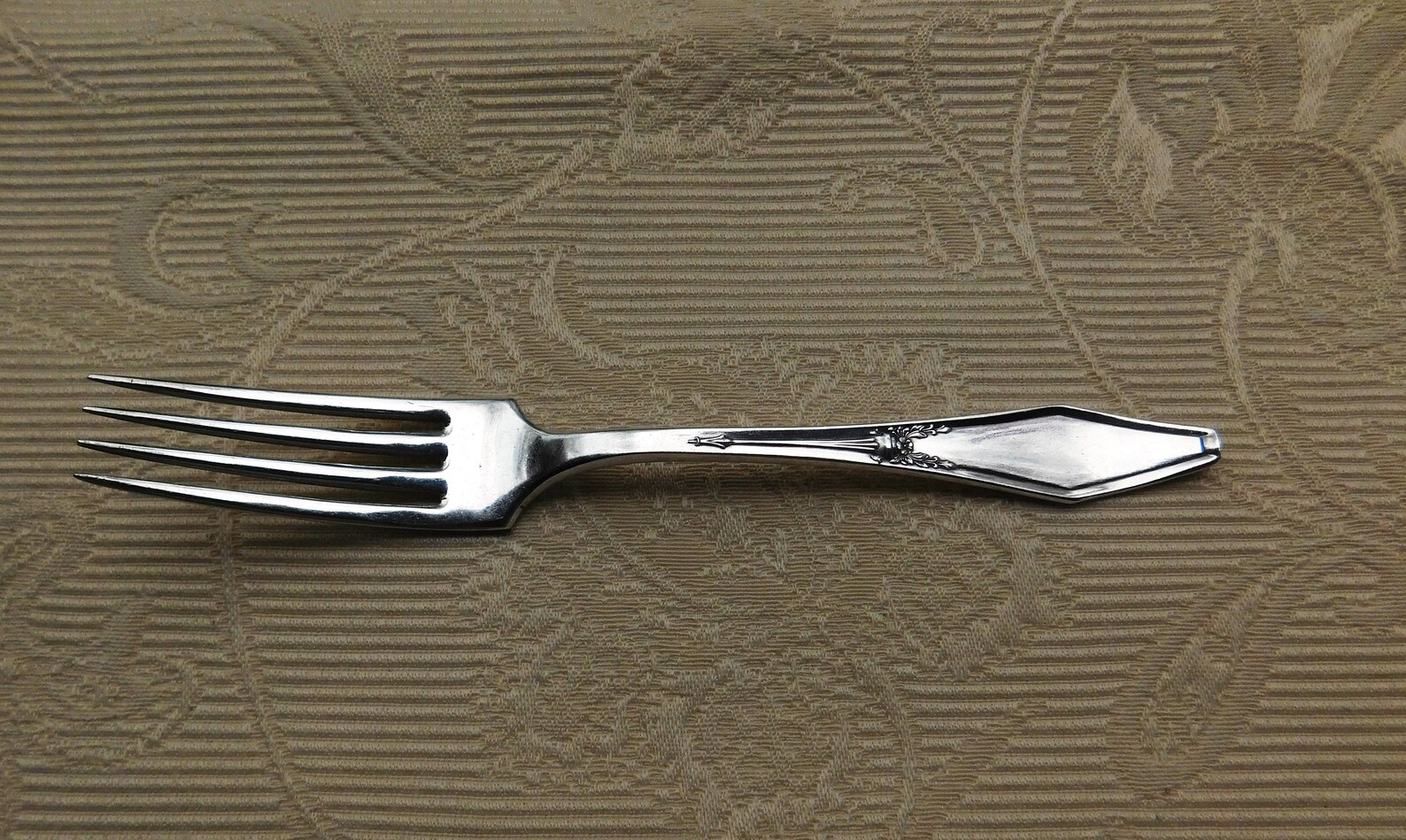 Vintage Holmes & Edwards Jamestown Silver Plate Dinner Fork - 1916 ...