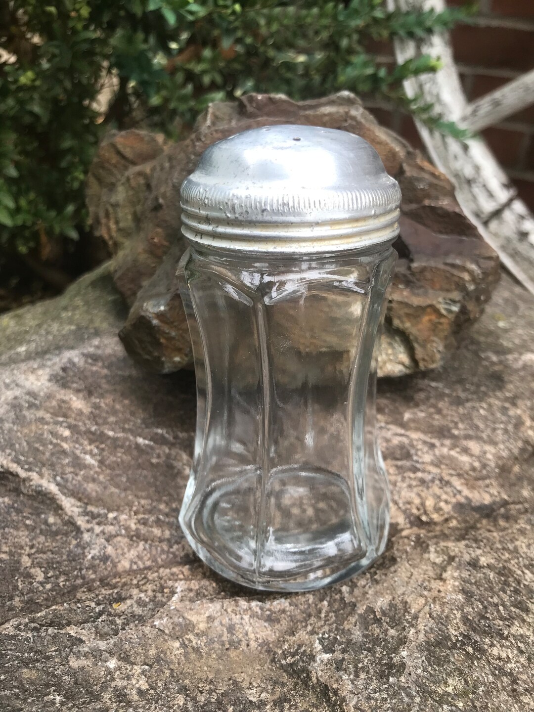 Vintage Hazel Atlas 6-sided Ribbed Shaker & Lid - 1940s - From ...