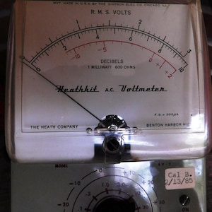 Vintage Heathkit AC VTVM Decibel Meter AV-2 - 1950s - From ...