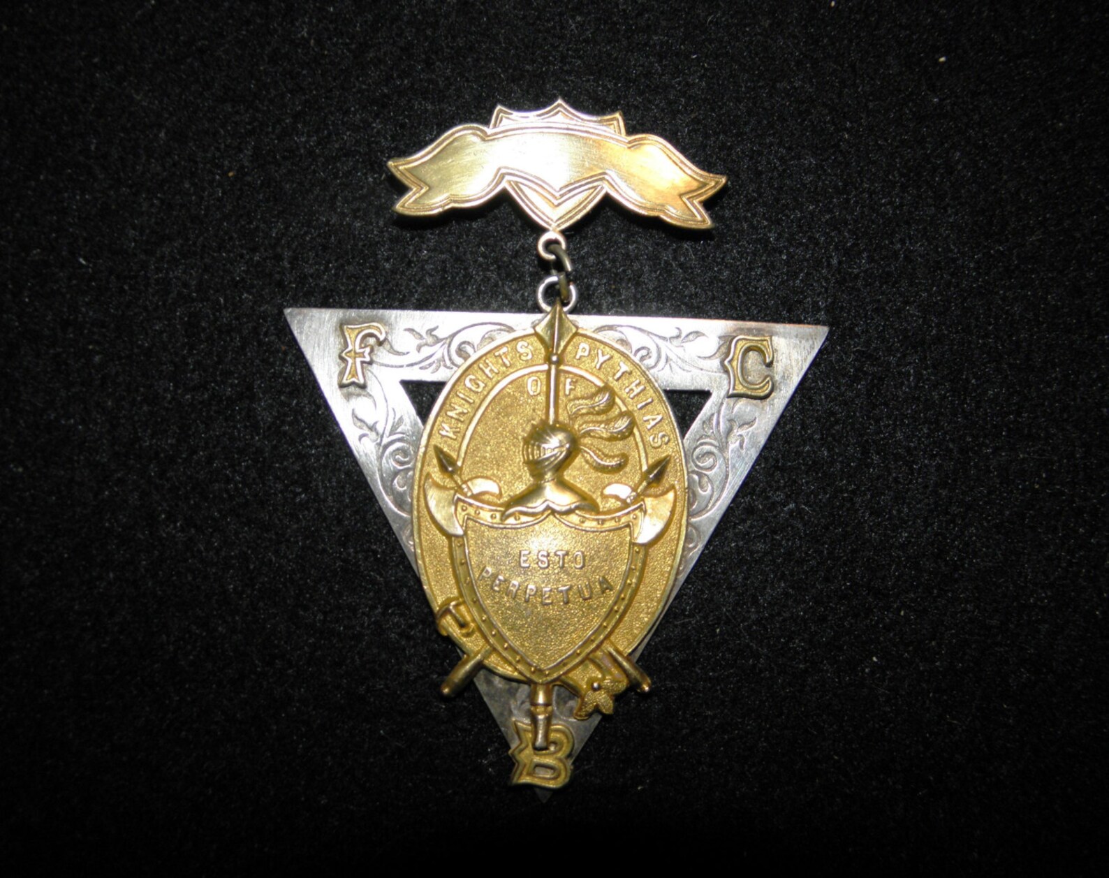 Vintage Knights of Pythias Large Triangle 283 Knight Jewel Pin ...