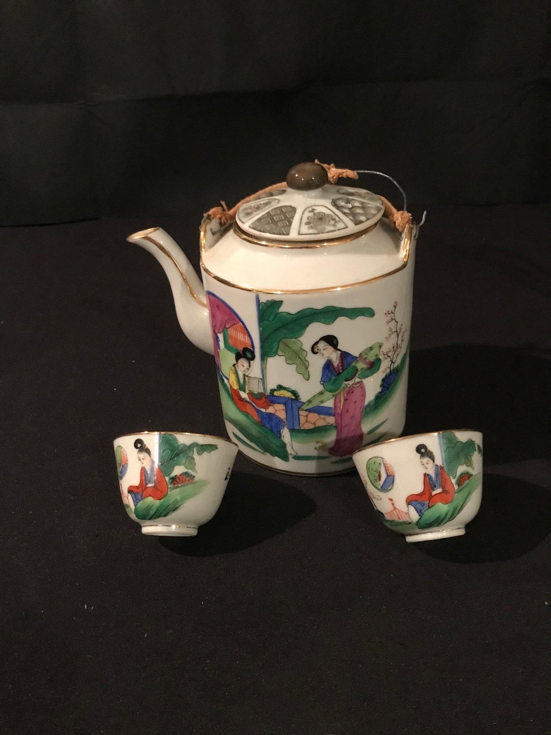 Vintage Rose Medallion Geisha Teapot, 2 Cups & Wicker Carrier - as is ...