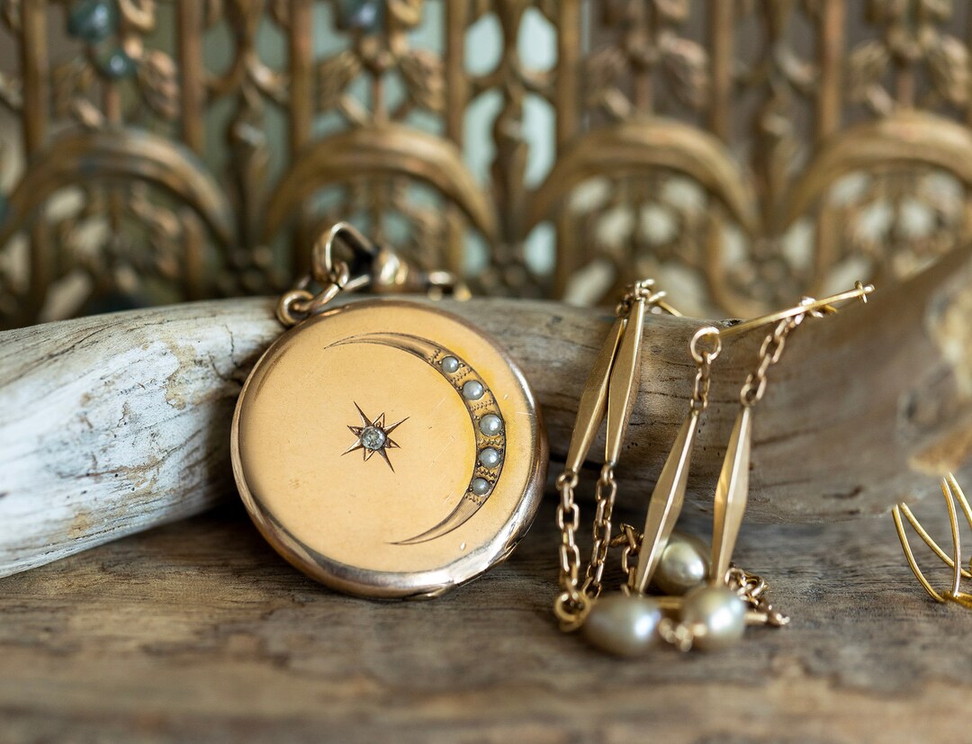 Vintage Moon Locket, Vintage Lockets, Victorian Jewelry, Crescent Moon ...