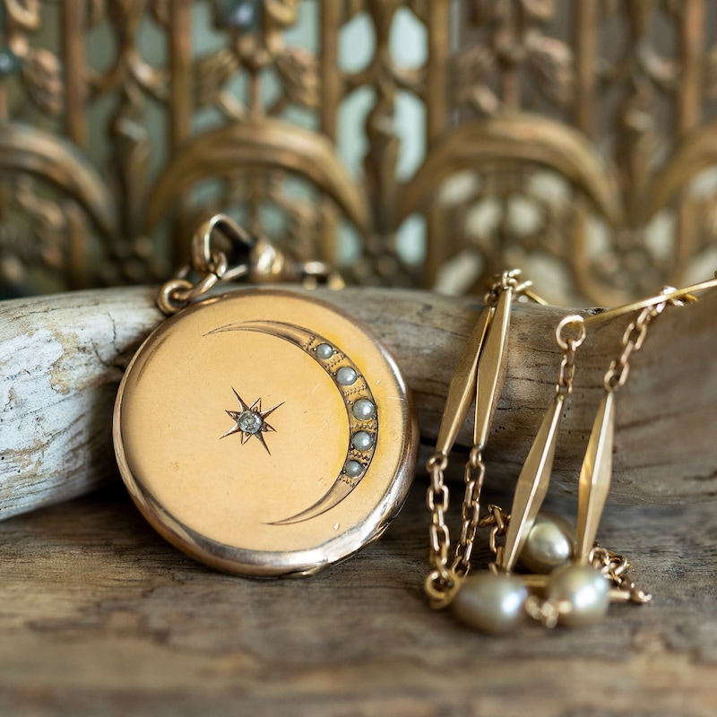 Antique Vintage Locket Necklace - Etsy