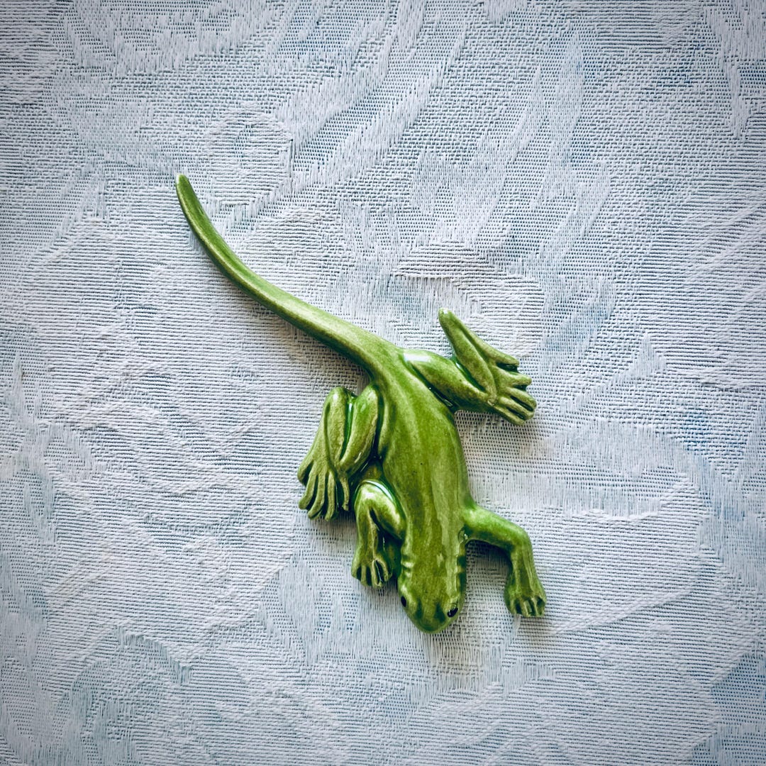 Green Ceramic Lizard for Mosaic Garden Art, Stepping Stone or Bird Bath ...