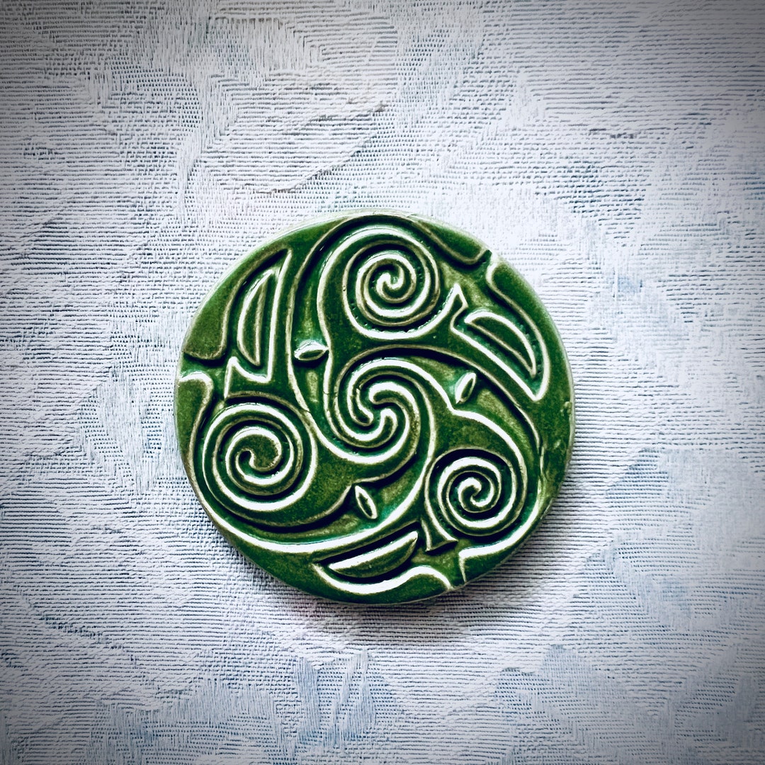 Green Ceramic Celtic Tile for Mosaic Art, Inside or Outside Projects ...