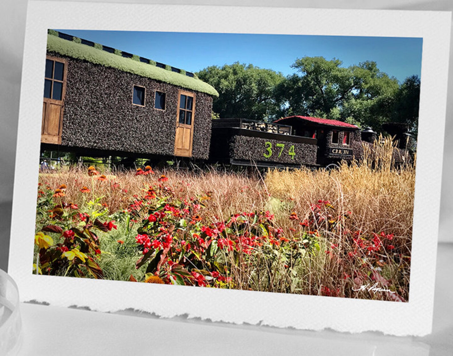 Mosaïcanada 150 Engine Cpr 374 PRINT ACRYLIC or CANVAS - Etsy Canada