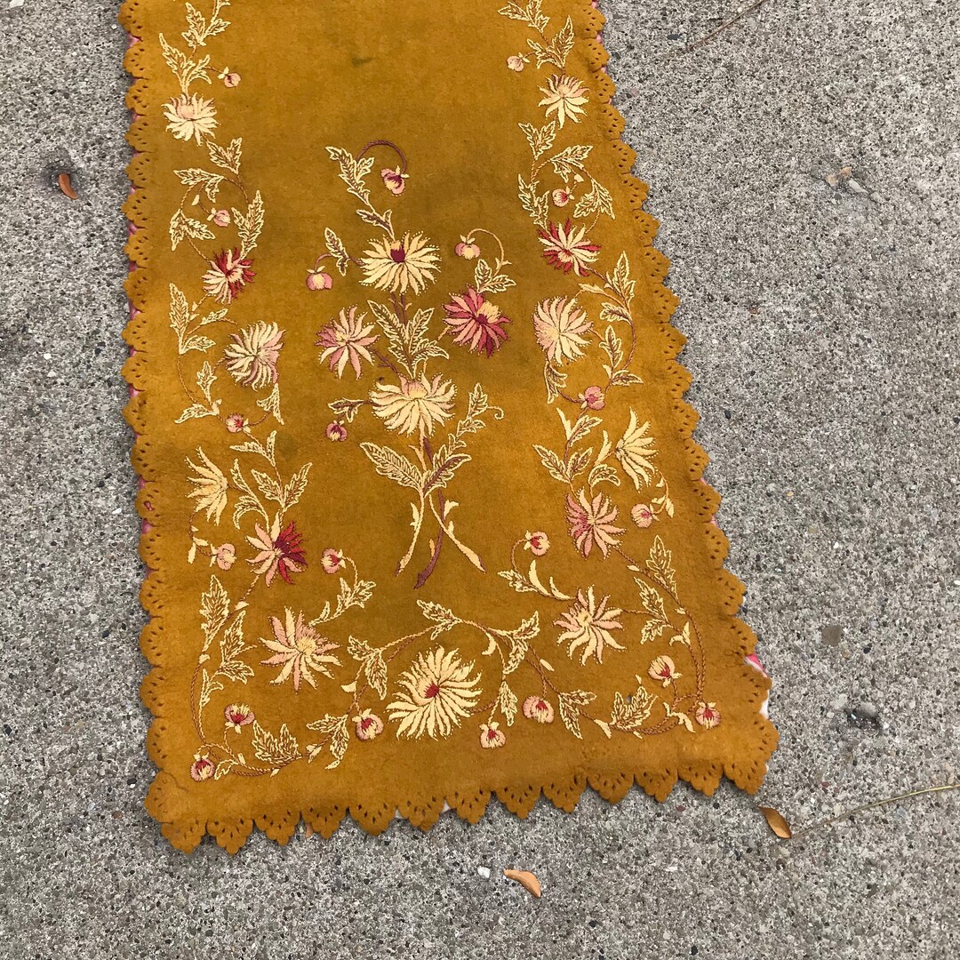 French Floral Embroidered Table Runner, Piano, Silk Embroidery, French ...