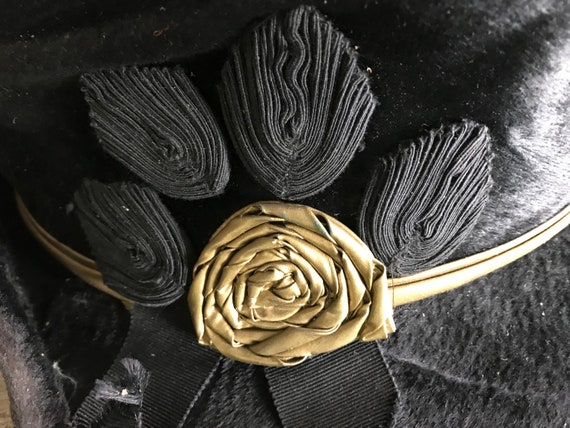 1930s French Black Velvet Hat, Moleskin, Floral Roset… - Gem