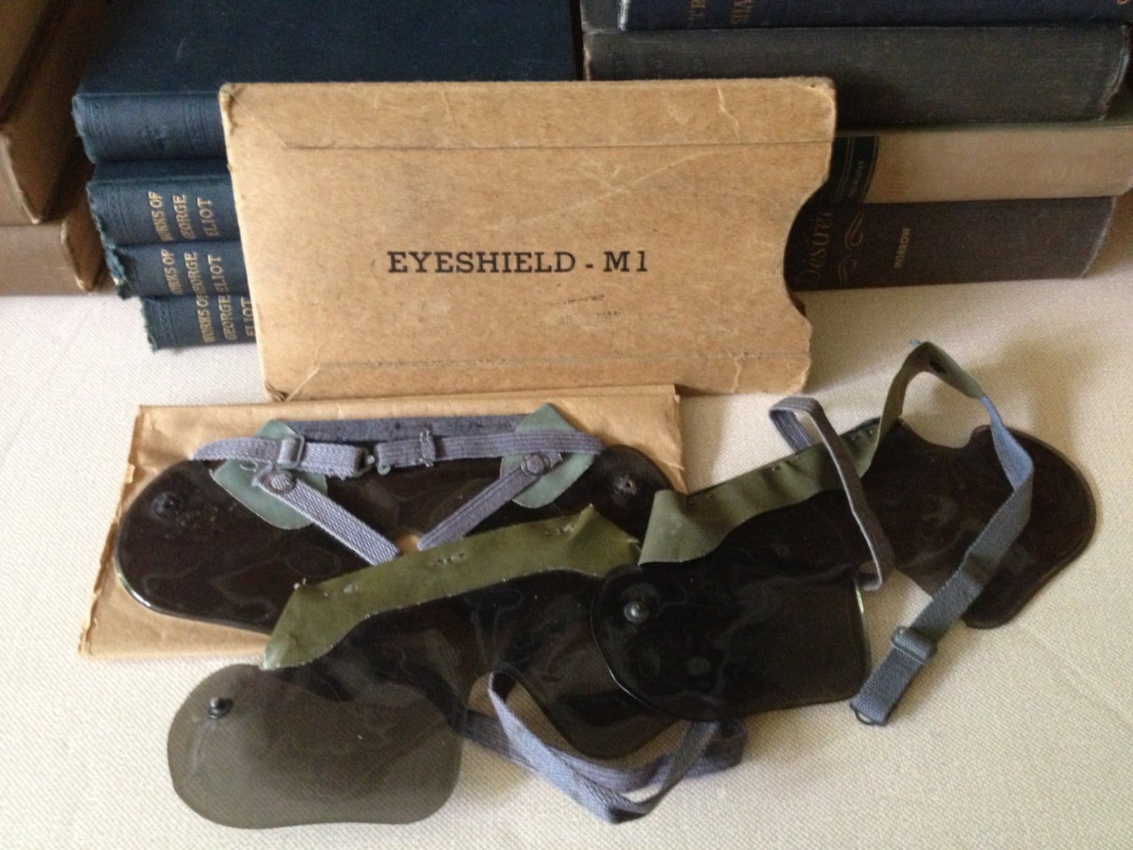 US Army WWII Tank Helmet Eye Shields Set of 3 in Original Case | Etsy