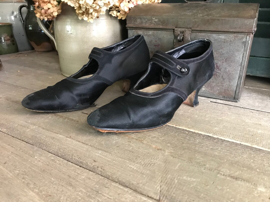 1920s Black Silk Flapper Pumps, Dress Shoes, Mary Janes, Flapper Formal ...