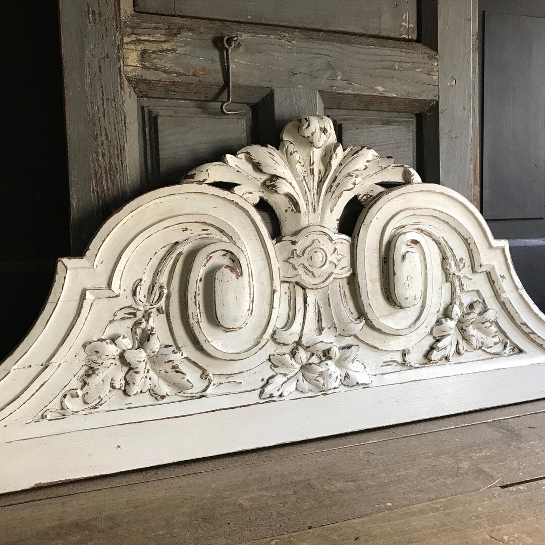 French Pediment, Architectural Carved Wood Plaque, Leaf Scroll Design ...