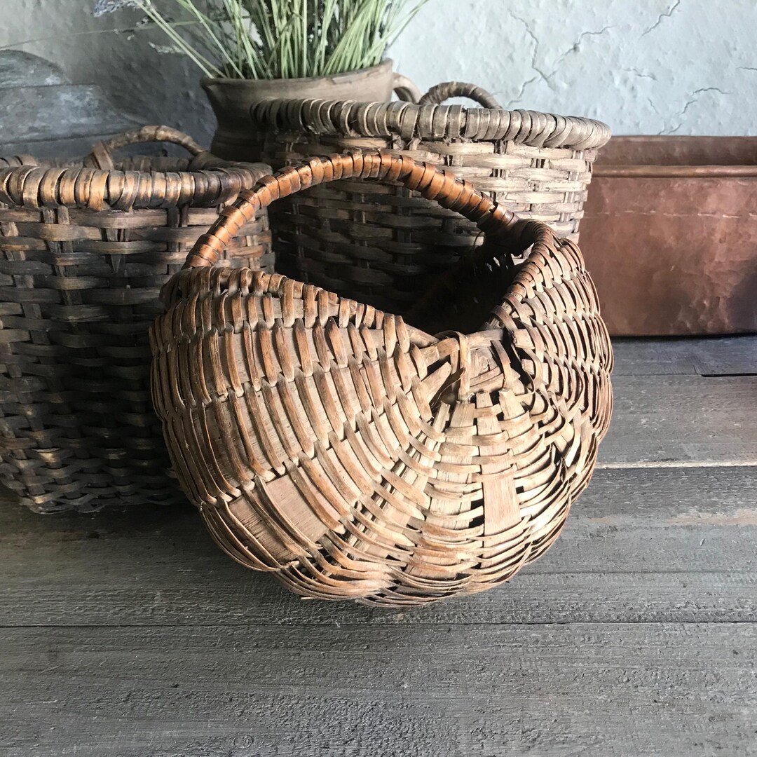 Small Rustic Willow Basket, Antique, Handmade, Flowers, Garden Basket ...