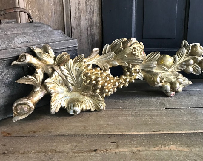 French Gilded Wood Mount, Gesso, Fruit, Grapes, Acanthus Leaf Motif ...