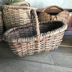 Small Rustic Willow Basket, Antique, Handmade, Flowers, Garden Basket ...