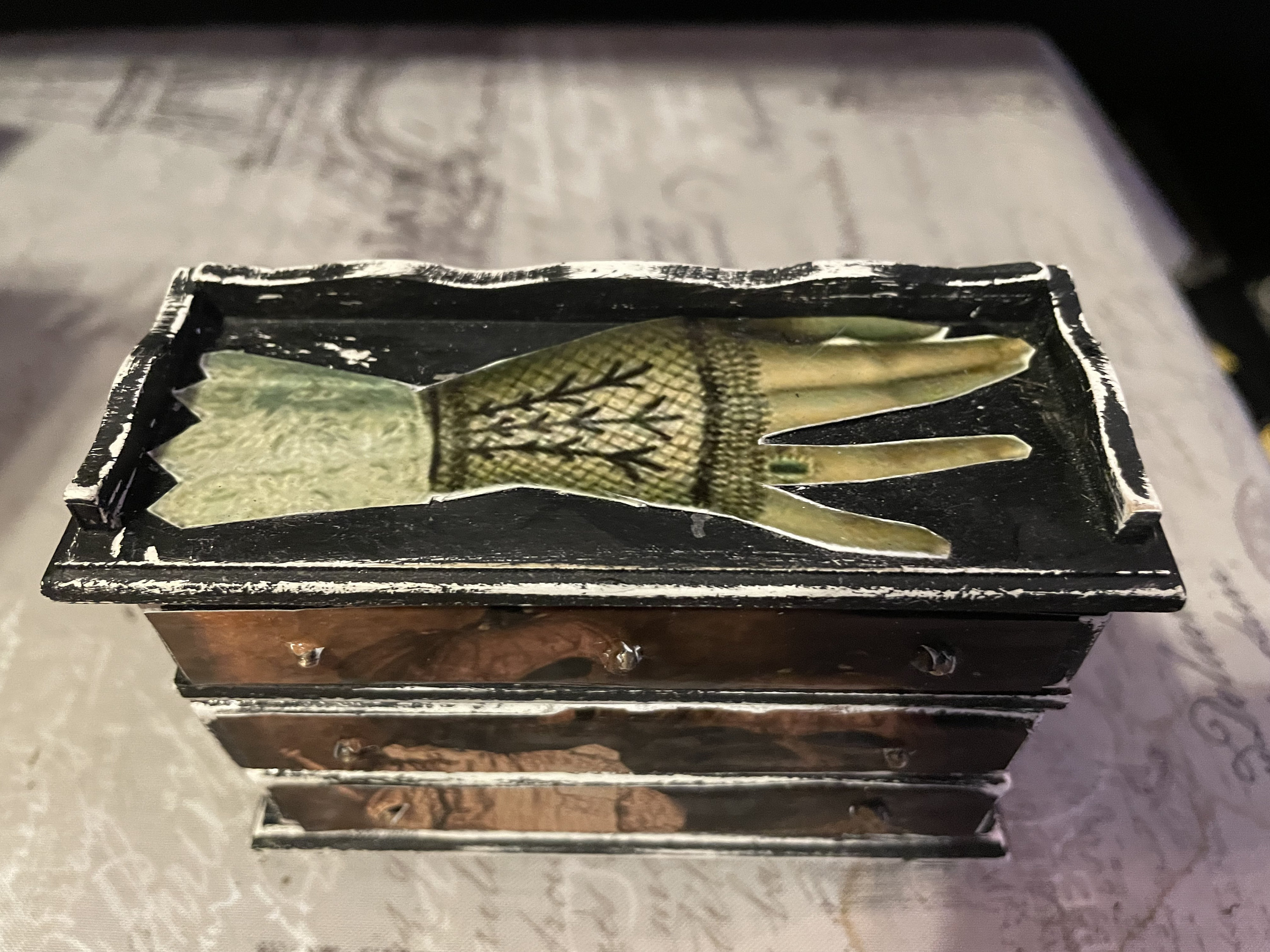 Miniature Haunted House Furniture, Pumpkin Kids, Scary Kids, Drawers ...
