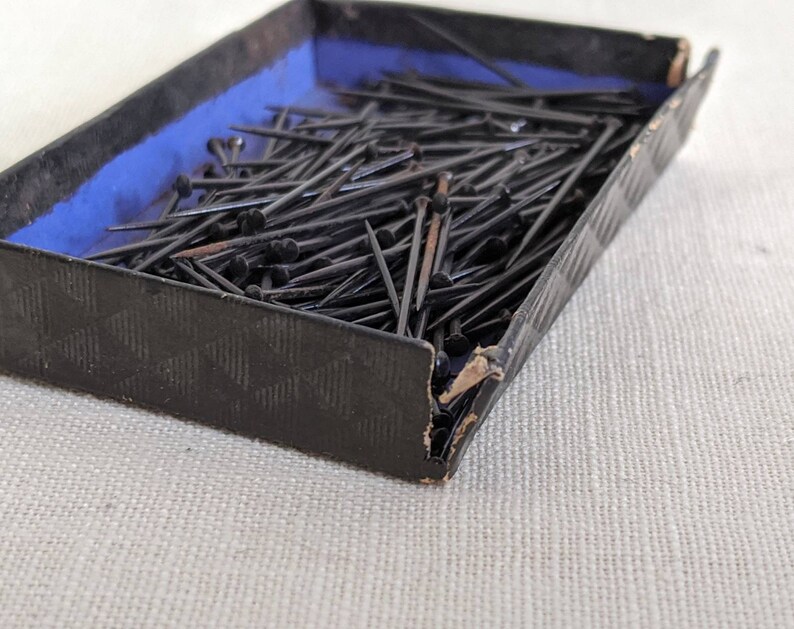 Antique Kirby Beard & Co Queen Victoria Jet Pins in Box - Etsy