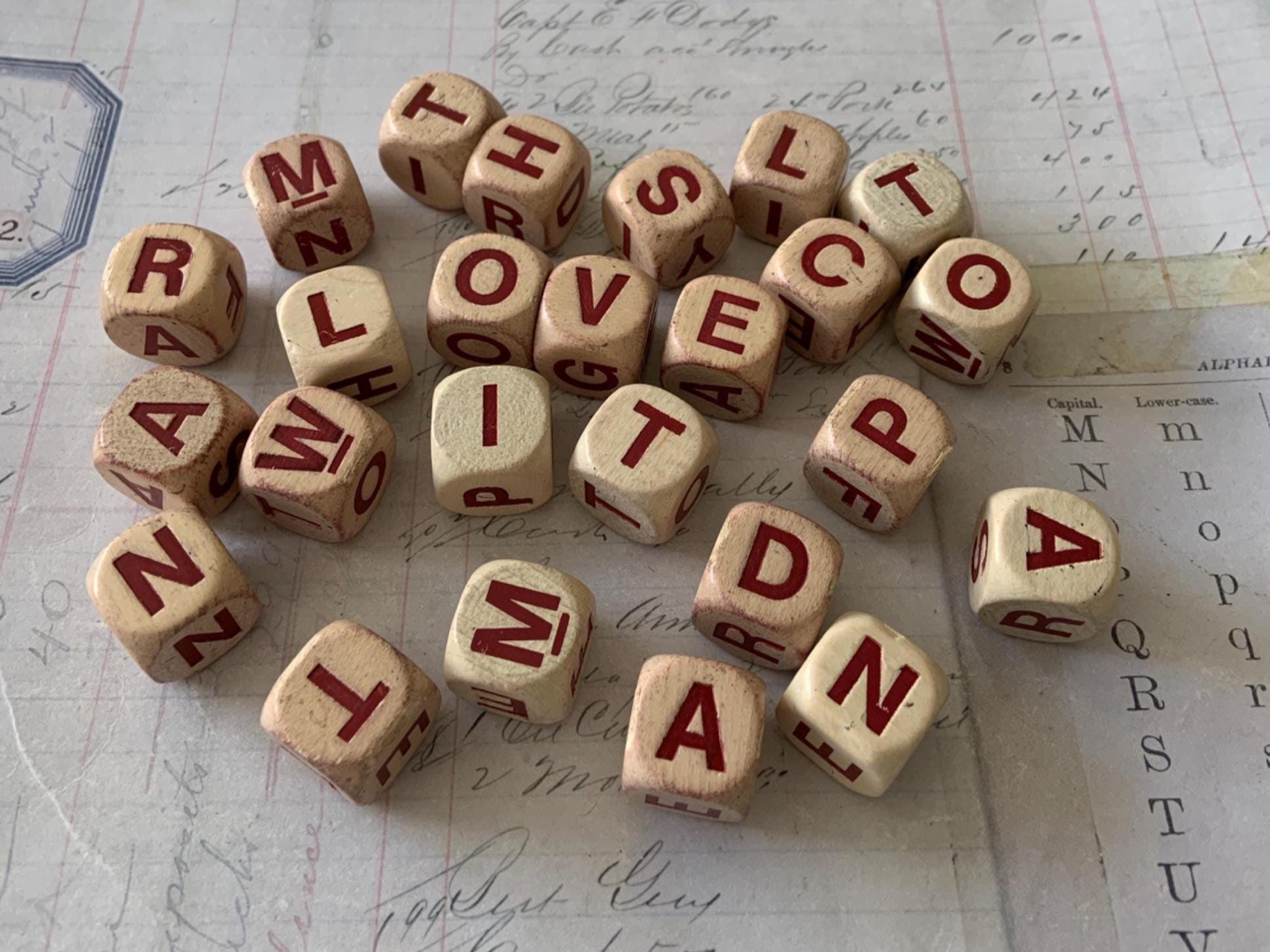 BOGGLE DICE / 25 Vintage BOGGLE Letter Word Dice Game Pieces / Red ...