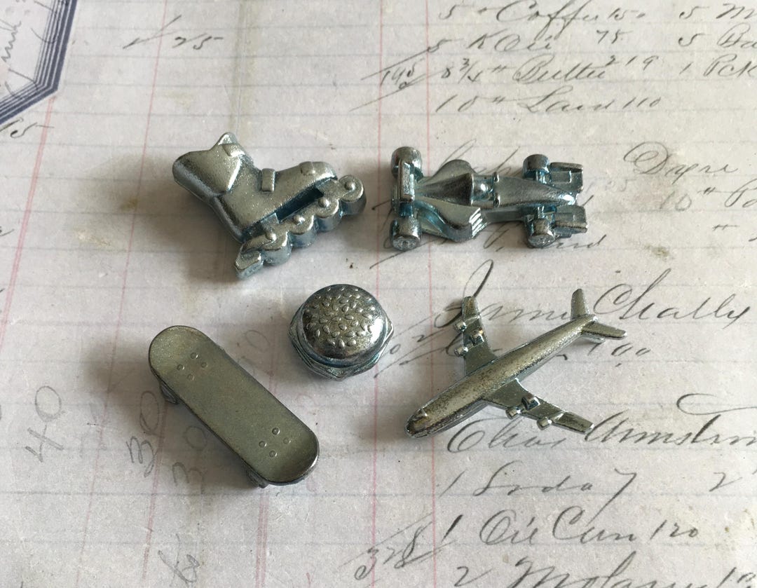 Monopoly Tokens / 5 Vintage Monopoly Game Tokens Electronic Banking ...