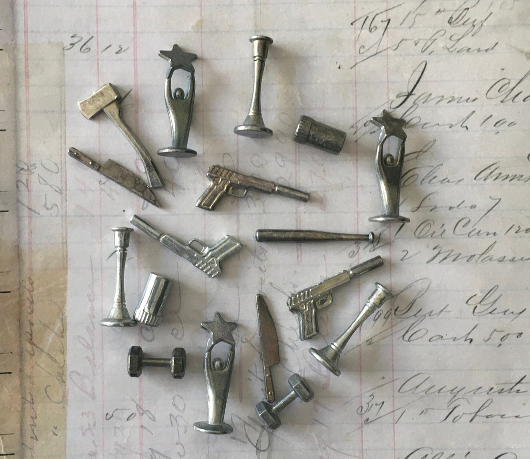 CLUE Tokens / 17 CLUE SECRETS Game Pieces Weapons for Altered Art ...