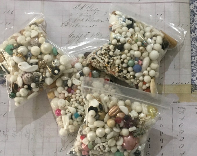 Bag of Beads / Vintage Bead Assorted Destash 8 Oz. BAG Assorted Beads ...