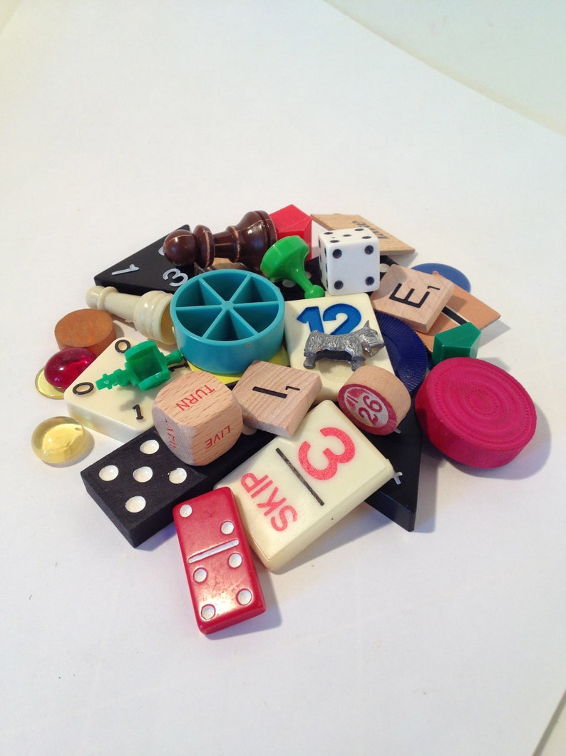 Game Pieces / 35 Plastic Game Pieces Assorted Mixed Great for - Etsy